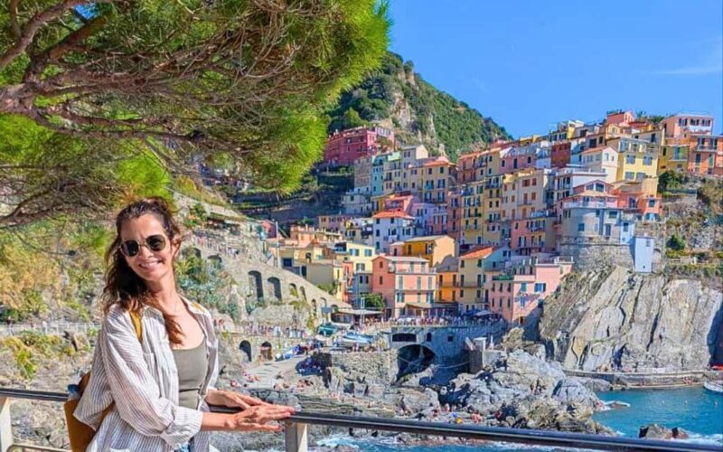 From Florence: Pisa and Cinque Terre Day Tour - Small Group - Transportation – The Backbone of the Experience