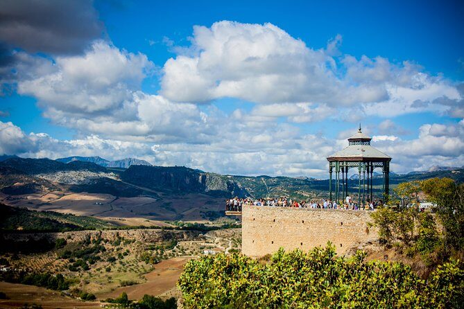 From Granada: Premium Ronda Trip & Guided Highlights Experience - Practical Details and Tips