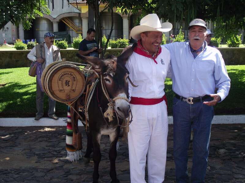 From Guadalajara: Visiting Hacienda Casa herradura. Unique! - FAQ