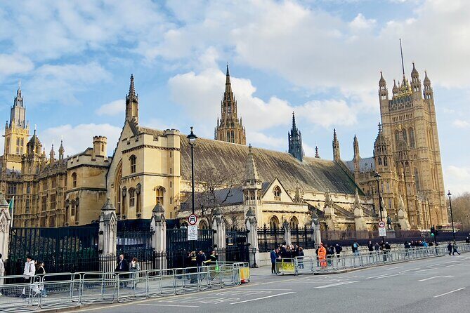 From Heathrow Airport to 5 Hour Private Tour in London - Frequently Asked Questions