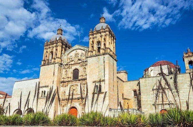 From Huatulco Cultural getaway to Oaxaca in 1 day - FAQs