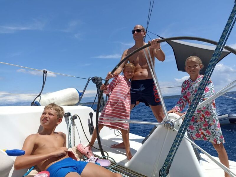 From Hvar: Pakleni Islands & Red Rocks Comfort Sailboat Tour - The Experience in Practice