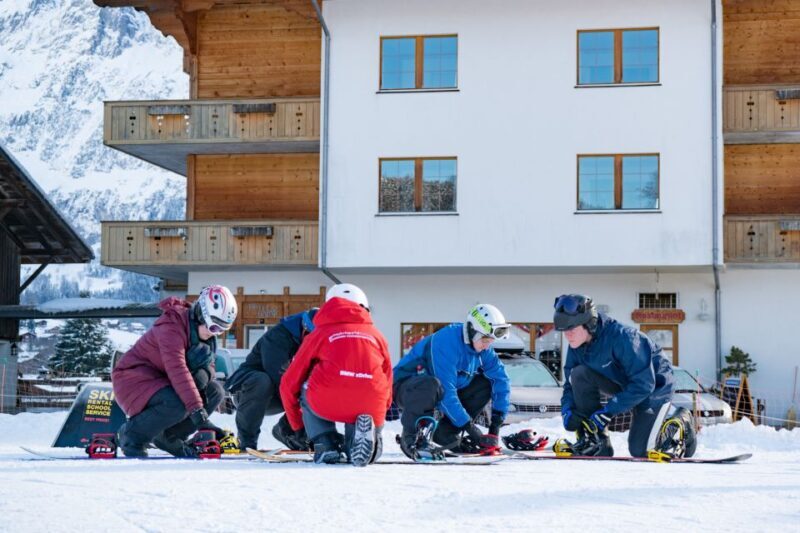 From Interlaken: Grindelwald Beginners Snowboarding Lesson - In-Depth Review: What to Expect from the Grindelwald Beginners Snowboarding Lesson  