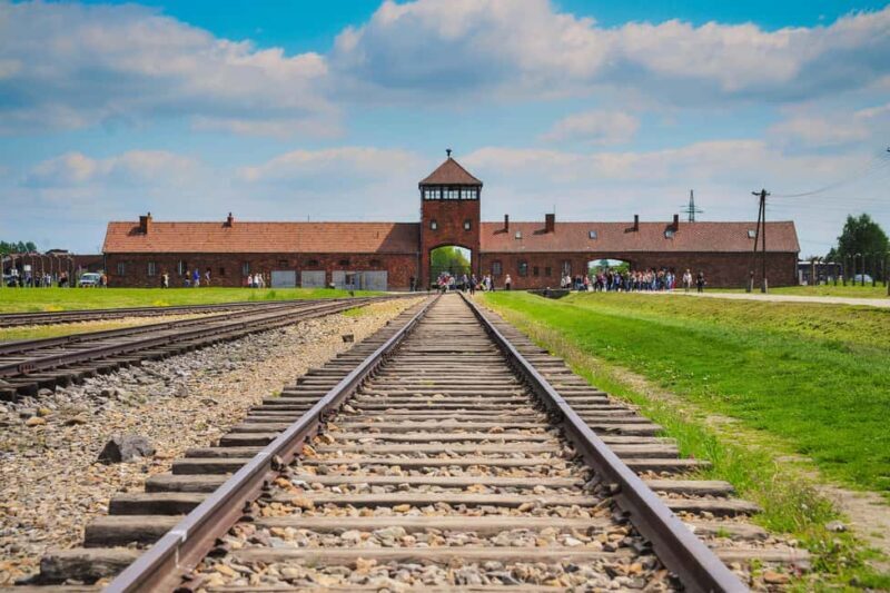From Krakow: Auschwitz-Birkenau Day Tour with Pickup - The Realities of the Experience According to Reviewers  