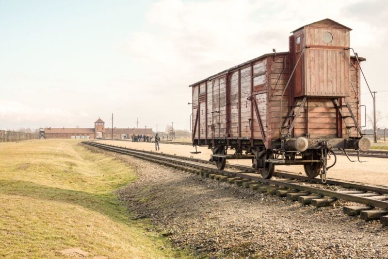 From Krakow: Auschwitz-Birkenau Tour with Transportation - Visiting Auschwitz I