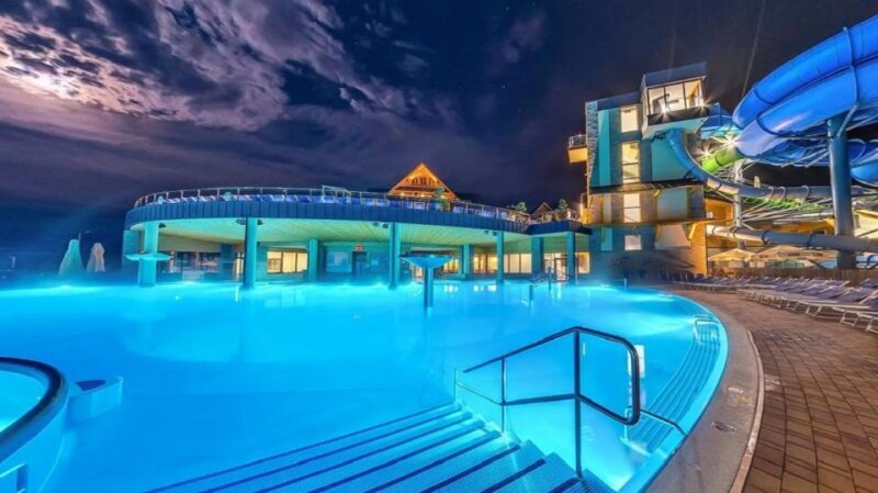 From Krakow: Chochoowskie Thermal Baths Ticket and Transfer - The Guides and Transportation