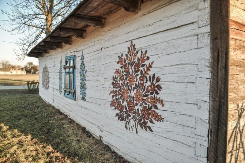 From Krakow: Guided Tour of Zalipie - A Detailed Look at the Zalipie Guided Tour