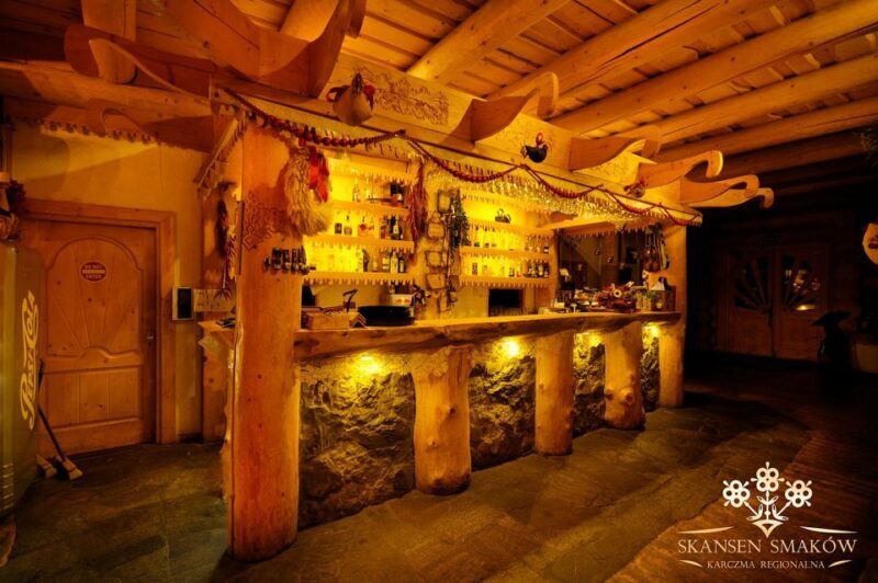 From Krakow: Polish Folk Show with All-You-Can-Eat Dinner - What to Expect at the Folk Show