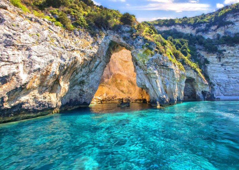From Lefkimmi: Paxos, Antipaxos & Blue Caves Boat Tour - Who is this tour best for?