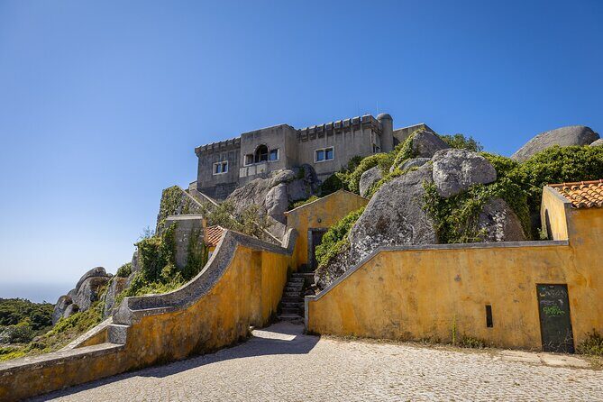 From Lisbon: Sintra, Pena Palace and Regaleira - FAQ