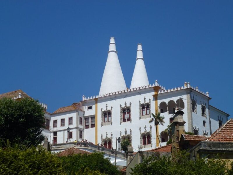 From Lisbon: Sintra Pena Palace Cascais 8-People Group Tour - FAQ