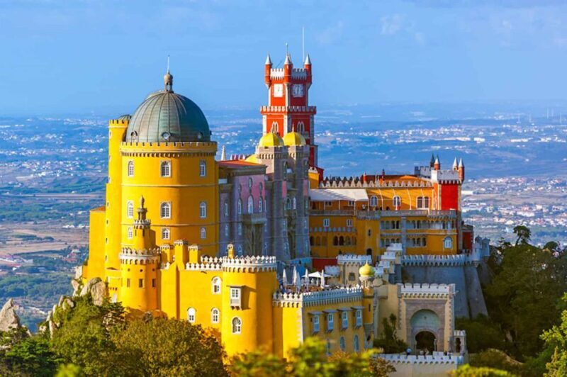 From Lisbon: Sintra with Pena Palace and Cabo da Roca by 4WD - FAQ