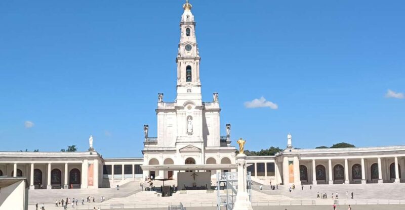 From Lisbon: Small Group Fátima & Little Shepherds Town Tour - Key Points