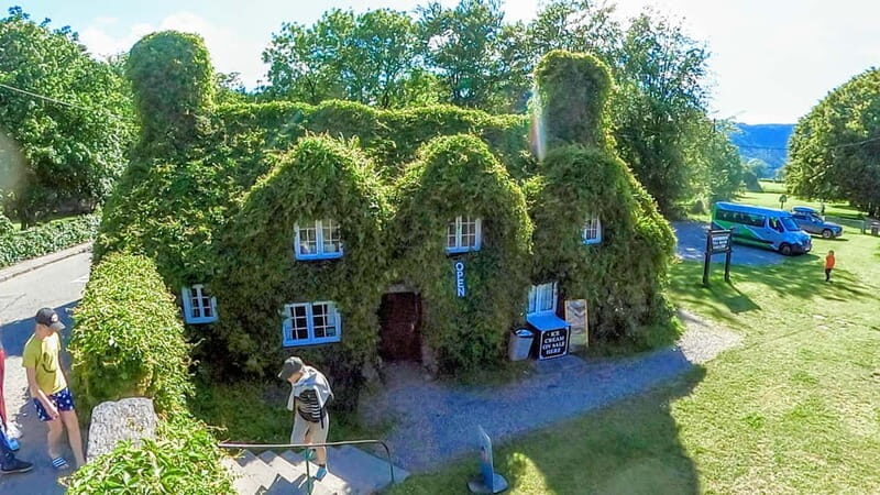 From Llandudno: Portmeirion, Snowdonia and Castles Tour - FAQ