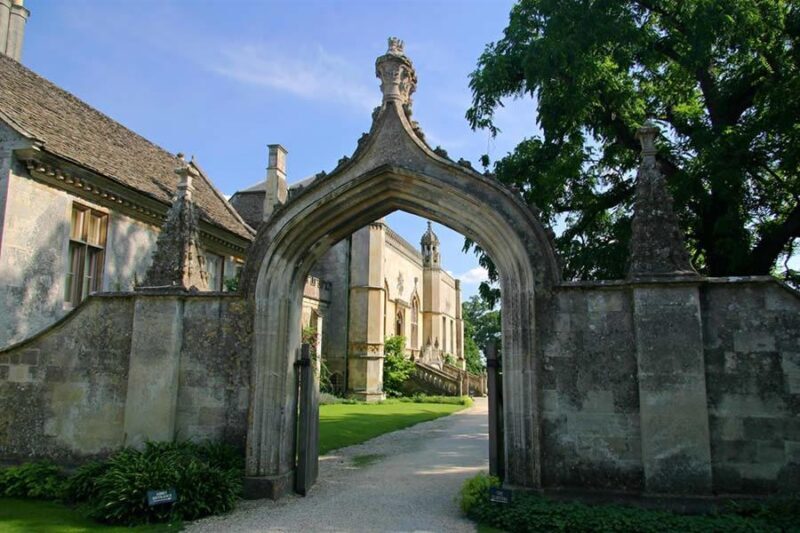 From London: Stonehenge Private Inner Circle Tour with Bath - FAQ