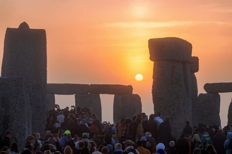 From London: Stonehenge Solstice Celebration Tour - Key Points