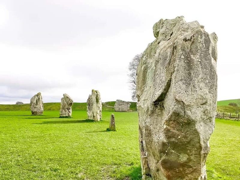 From London: Stonehenge & The Stone Circles of Avebury Tour - The Transportation and Group Size: Comfort Matters