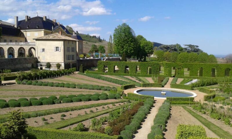 From Lyon : Beaujolais - Pérouges Full Day Shared Trip - Key Points