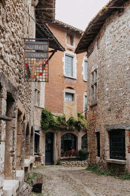 From Lyon : Beaujolais - Pérouges Full Day Shared Trip - Insights from Past Travelers