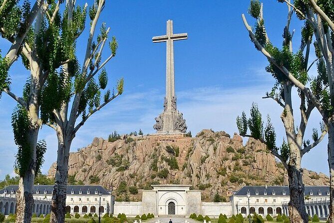 From Madrid El Escorial Valle de los Caídos & Segovia Day Trip - Strengths and Potential Drawbacks