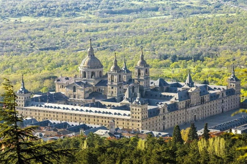 From Madrid: El Escorial, Valle de los Caídos & Segovia Trip - Key Points
