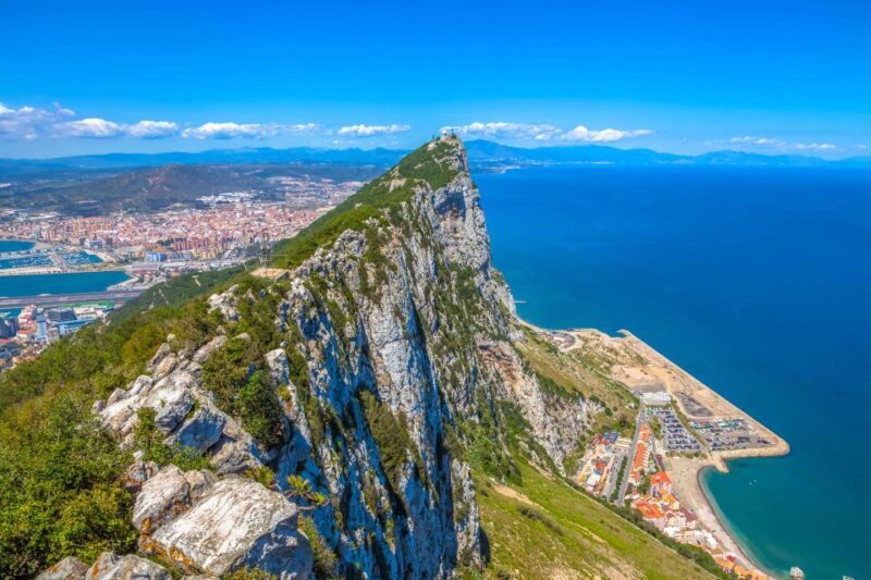 From Malaga and Costa del Sol: Gibraltar Sightseeing Tour - Who Should Consider This Tour?