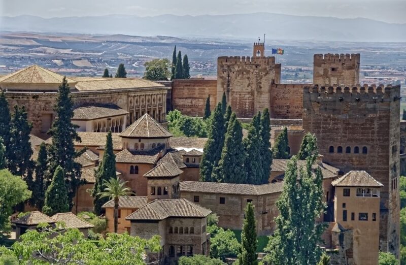 From Malaga: Granada Full-Day Trip with Alhambra - Discovering Granada from Malaga: A Full-Day Adventure That Delivers