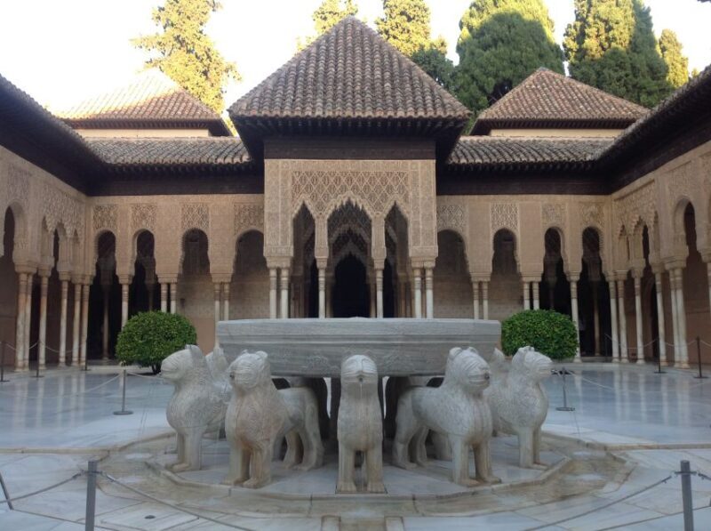 From Malaga: Granada Full-Day Trip with Alhambra - Exploring Granada’s Old Town
