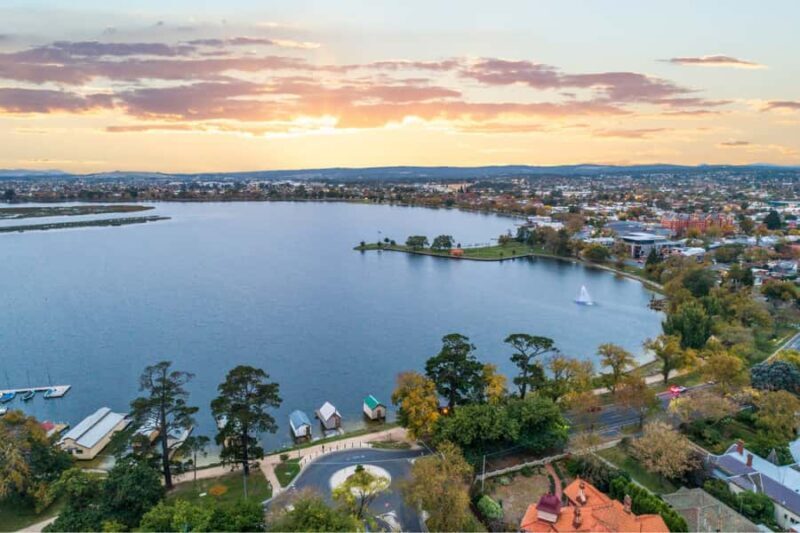 From Melbourne: Ballarat Wildlife Park & Sovereign Hill Tour - A Deep Dive into the Ballarat Experience