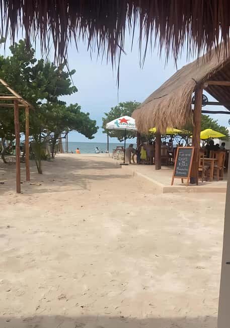 From Mérida: Beach Tour - Food & Drinks