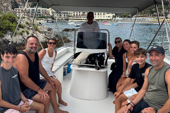 From Messina boat tour to discover Isola Bella and Taormina - FAQ