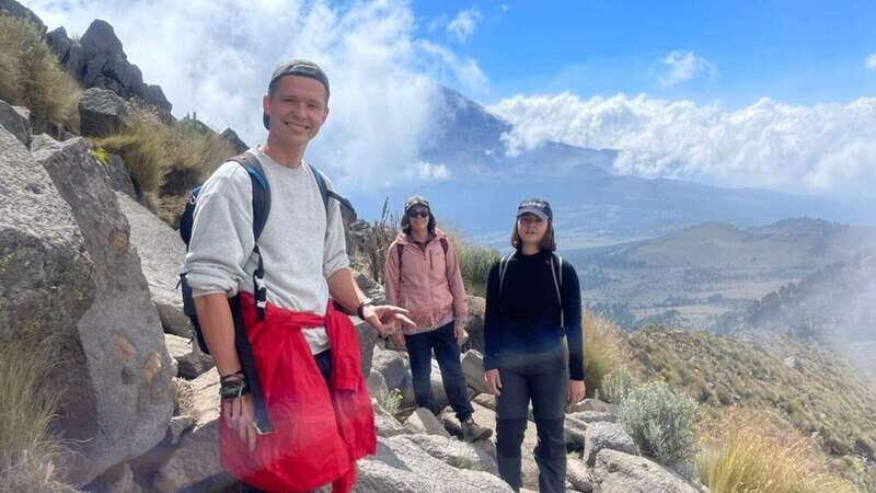 From Mexico City: Hike Iztaccihuatl Volcano with an Alpinist - Authentic Experiences & Insights from Reviewers