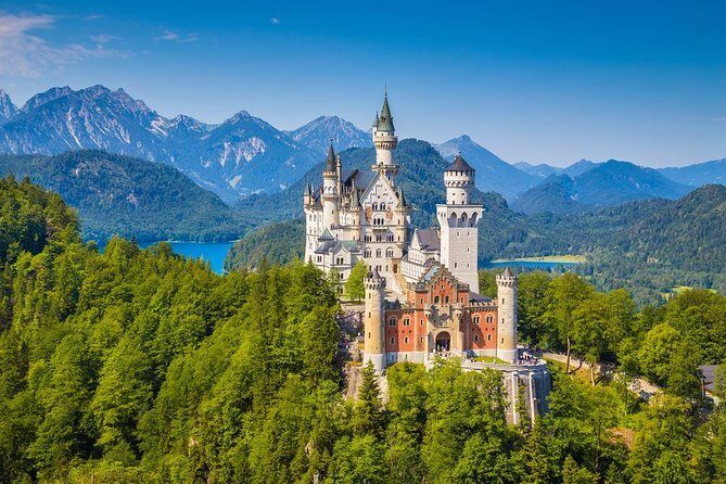 From Munich: Neuschwanstein Castle and Linderhof Private Tour - Key Points