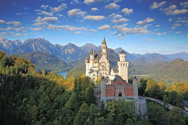 From Munich: Neuschwanstein & Linderhof Castle Full-Day Trip - Exploring the Bavarian Beauty: A Full-Day Trip to Neuschwanstein & Linderhof Castles