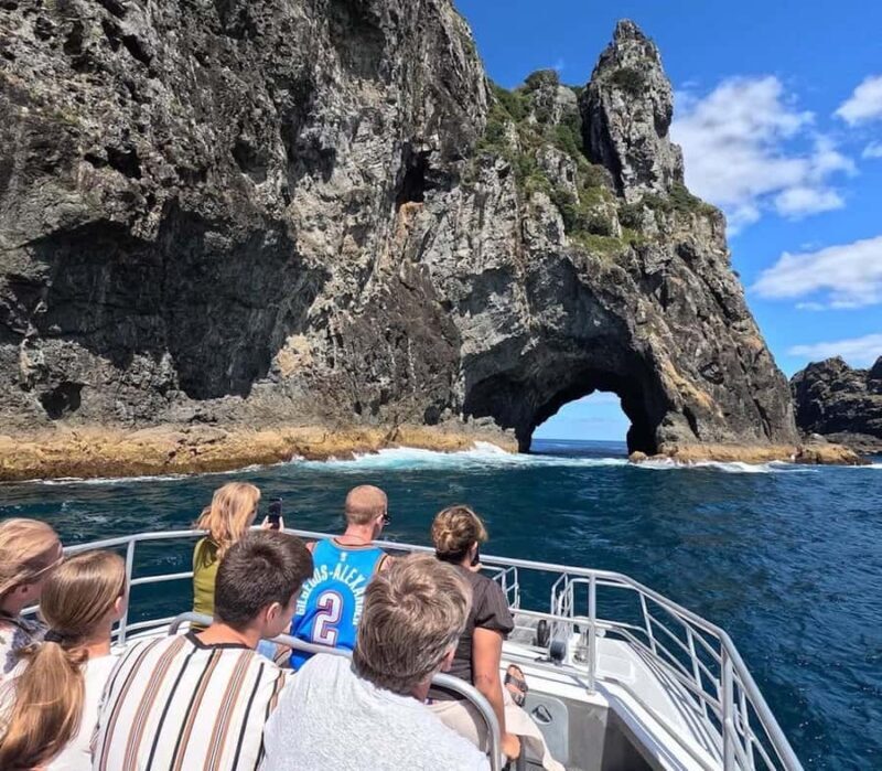 From Paihia: Scenic Cruise with Roberton Island Stopover - The Roberton Island Stopover: A Photo-Ready Moment
