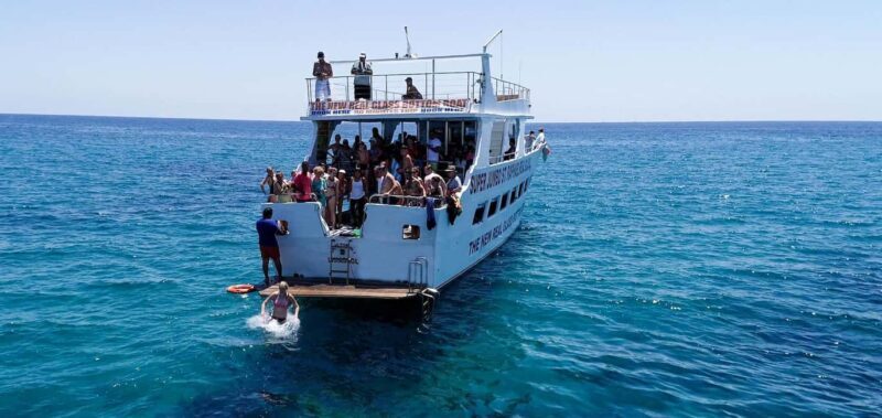 FROM PAPHOS: 1.5 HRS Glass Bottom Boat Cruise with swimming - Key Points