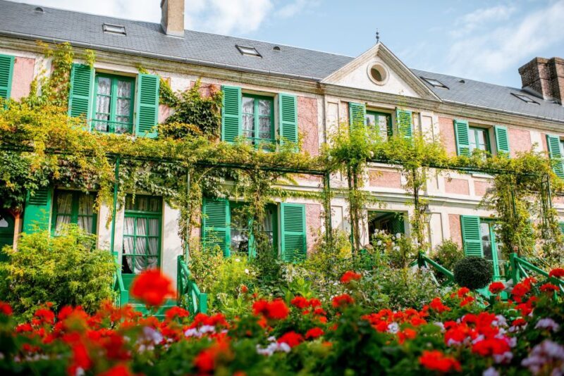 From Paris: Giverny and Versailles Palace Guided Day Trip - An Overview of the Tour Experience