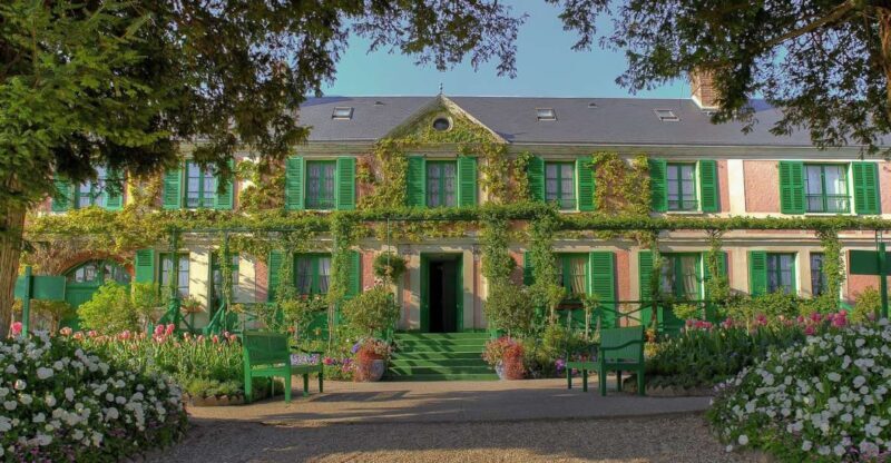 From Paris: Giverny and Versailles Private Full-Day Trip - An In-Depth Look at the Tour Experience