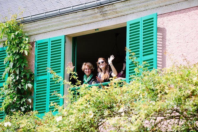 From Paris: Monet Gardens & Giverny Bike Tour with Picnic Stop - Frequently Asked Questions