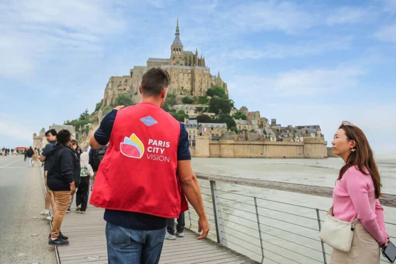 From Paris: Mont Saint-Michel Tour with Hotel Pickup Service - The Realities: Pros and Cons Based on Reviews