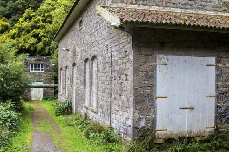 From Ponta Delgada: Guided Walking Tour to Salto do Cabrito - Authentic Insights from Reviews