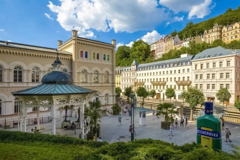 From Prague: One day trip to Karlovy Vary - A Deep Dive into the Tour Experience