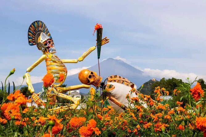 From Puebla Day of the dead in Atlixco monumental catrinas - Key Points