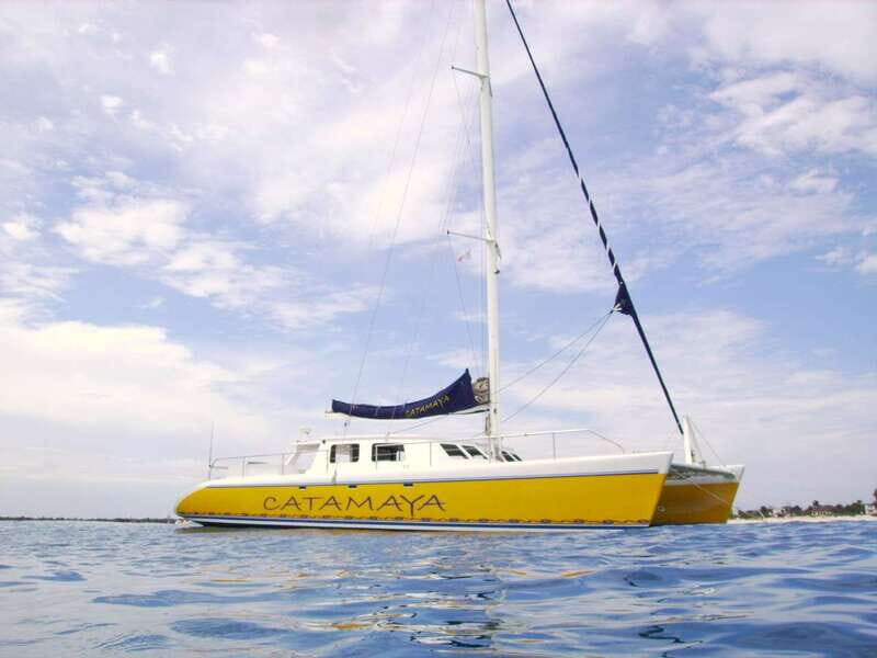 From Puerto Aventuras: Share Catamaran Tour - Key Points