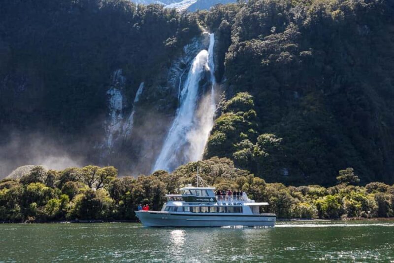 From Queenstown: Milford Sound Cruise and Scenic Drive - An Overview of the Milford Sound Day Trip from Queenstown