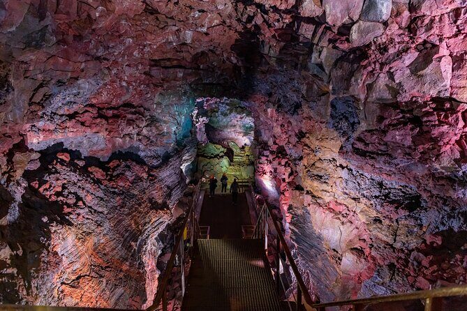 From Reykjavík: Evening Lava Tunnel Tour and Northern Lights Tour - Whats Included and What You Should Know  