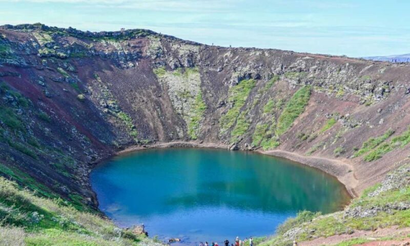 From Reykjavik: Full Day Whale Watching & Golden Circle Tour - Exploring Iceland’s Natural Wonders in One Day: A Full Review of the Reykjavik Whale Watching & Golden Circle Tour