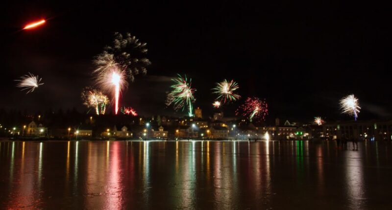 From Reykjavik: New Years Fireworks by Boat - The Experience: What to Expect from This Reykjavik Fireworks Cruise