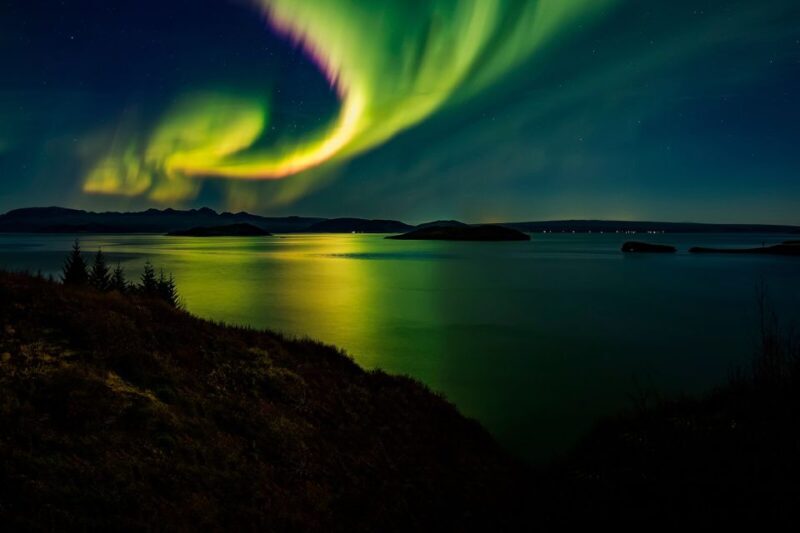 From Reykjavik: Northern Lights Chase with Expert Guide - How the Itinerary Breaks Down