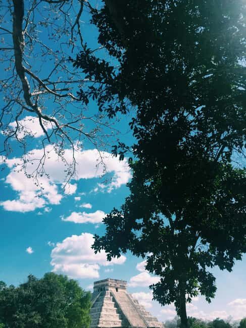 From Riviera Maya: Chichén Itzá tour with cenote and buffet lunch - Discovering Chichén Itzá: An Early Morning Adventure from Riviera Maya